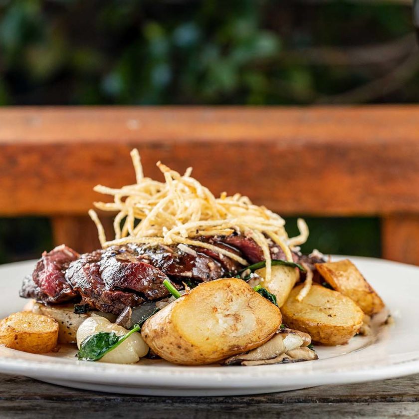 Home Page - Farmhouse at Roger's Gardens